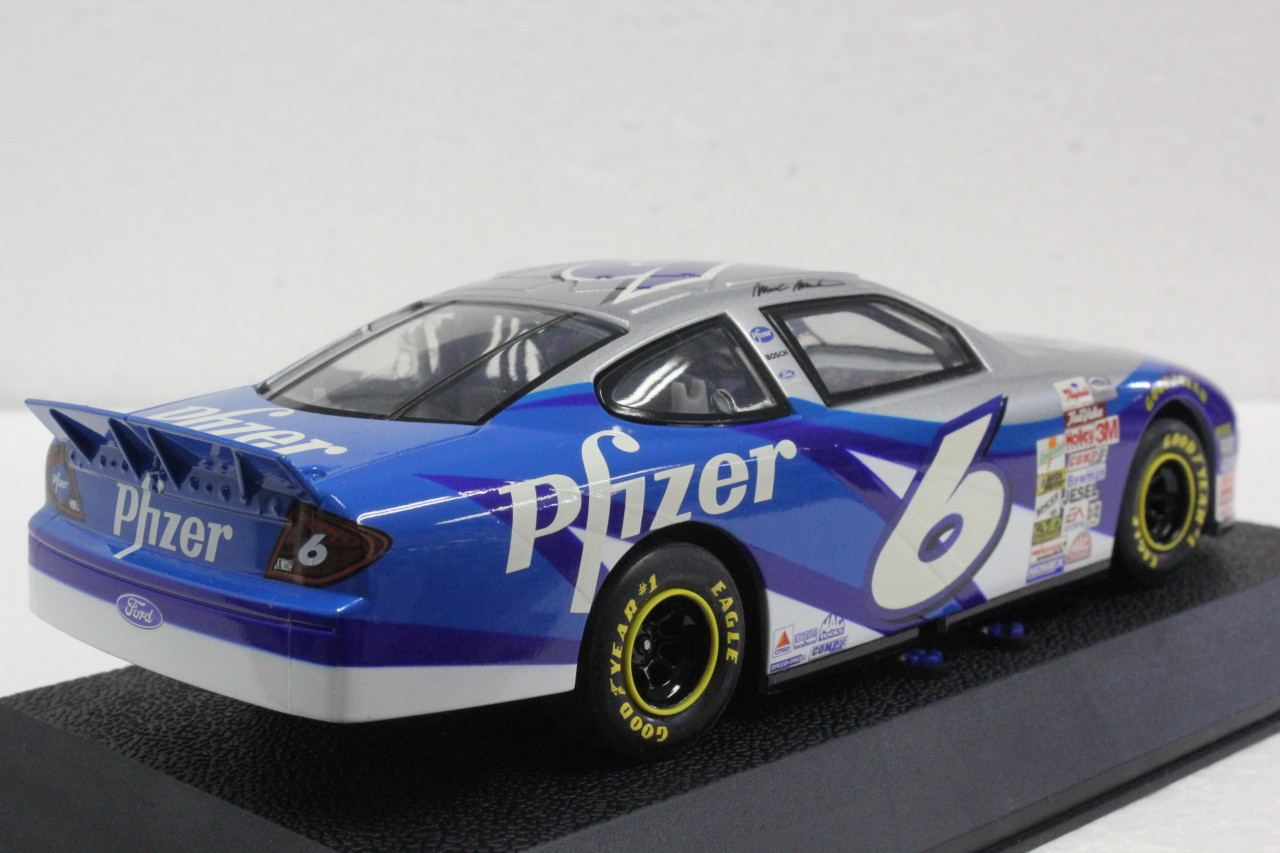 C2370 Scalextric Ford Taurus Mark Martin Pfizer, #6 New 1:32 Slot Car ...