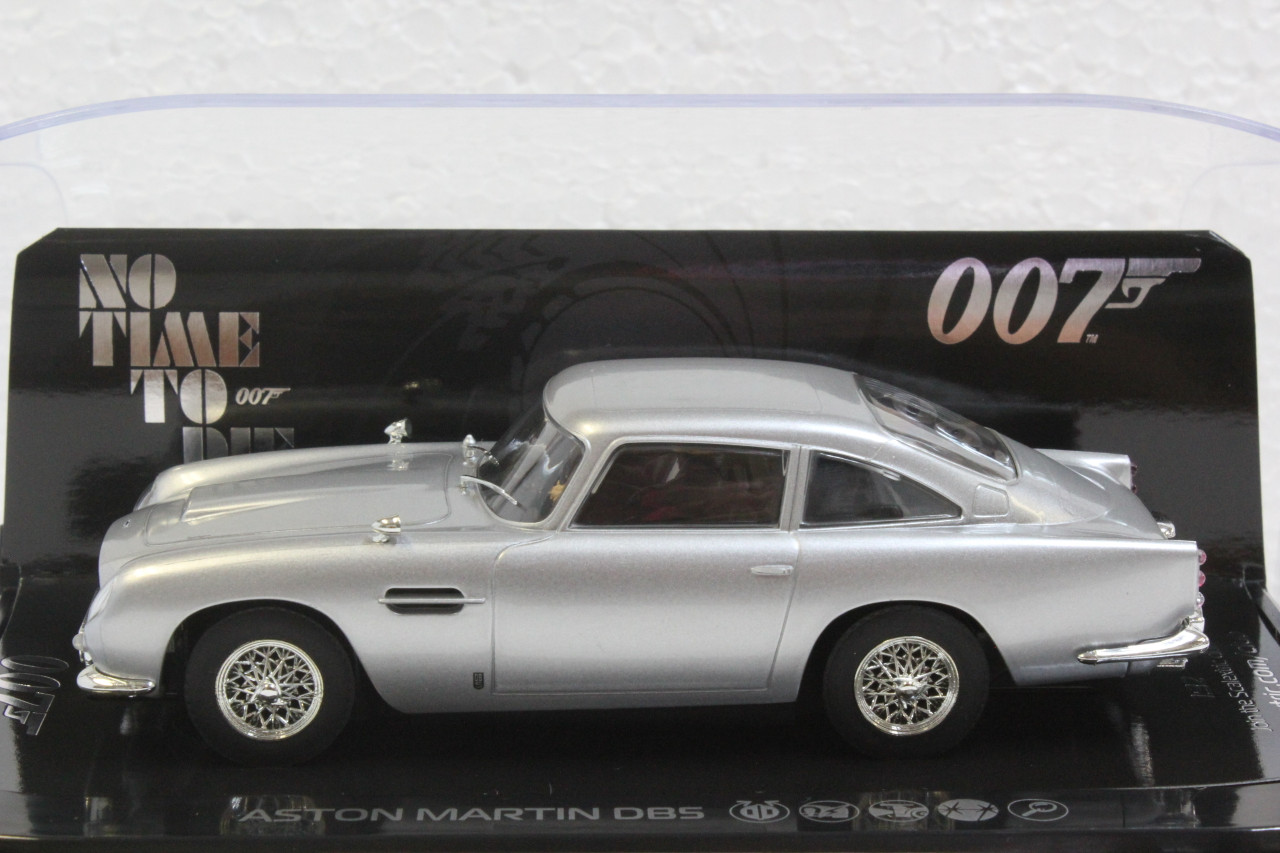 C4202 Scalextric James Bond Aston Martin DB5 - No Time To Die 1:32 Slot ...