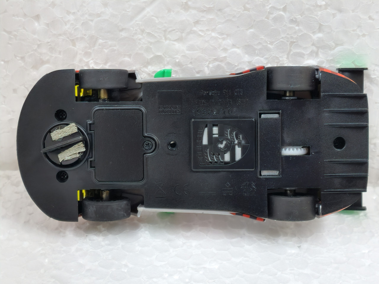 C4252 Scalextric Porsche 911 RSR Sebring 12 hours 2021, #9 1:32 Slot ...