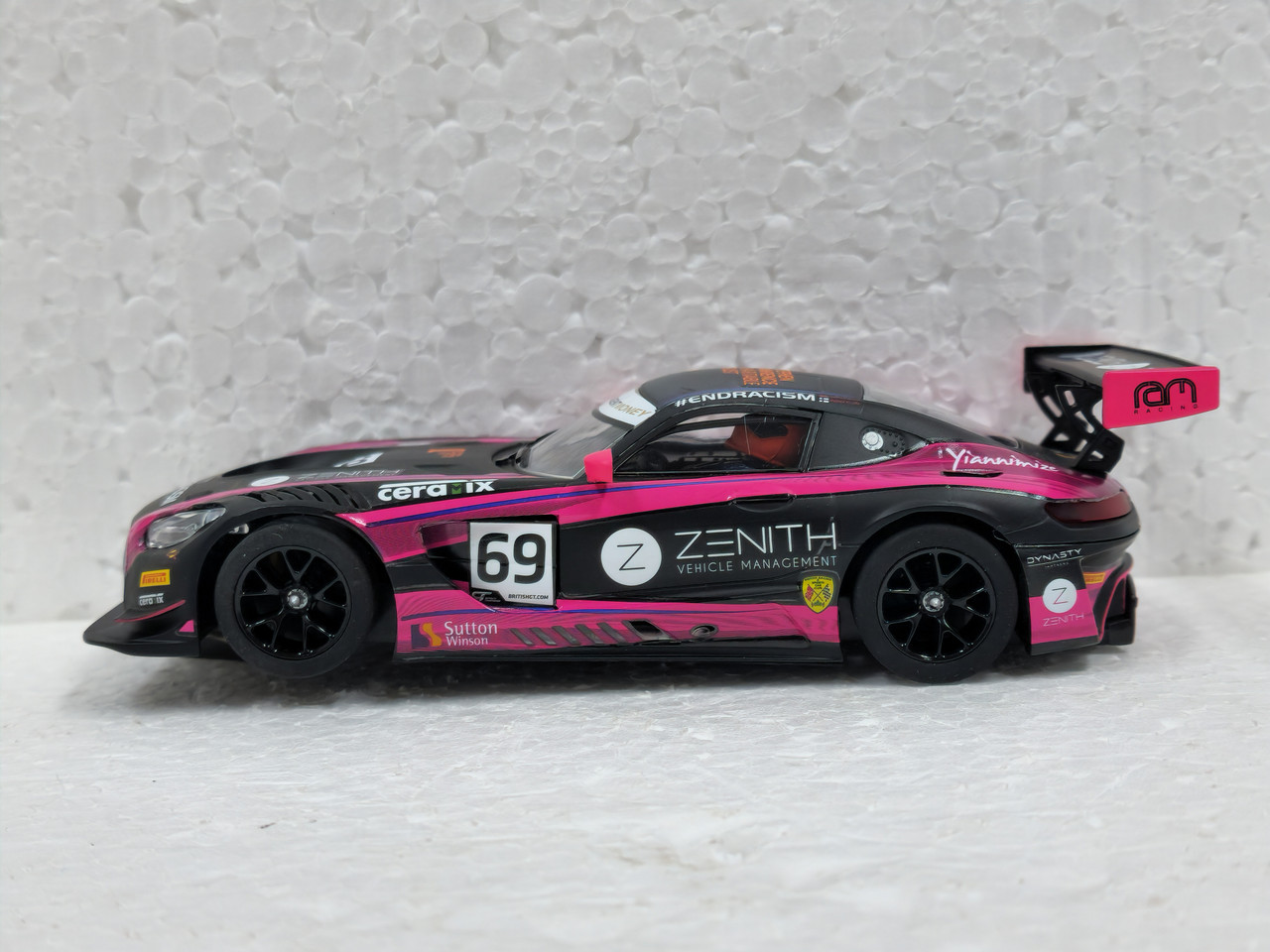 C4242 Scalextric Mercedes AMG GT3 British GT 2020, #69 1:32 Slot Car ...