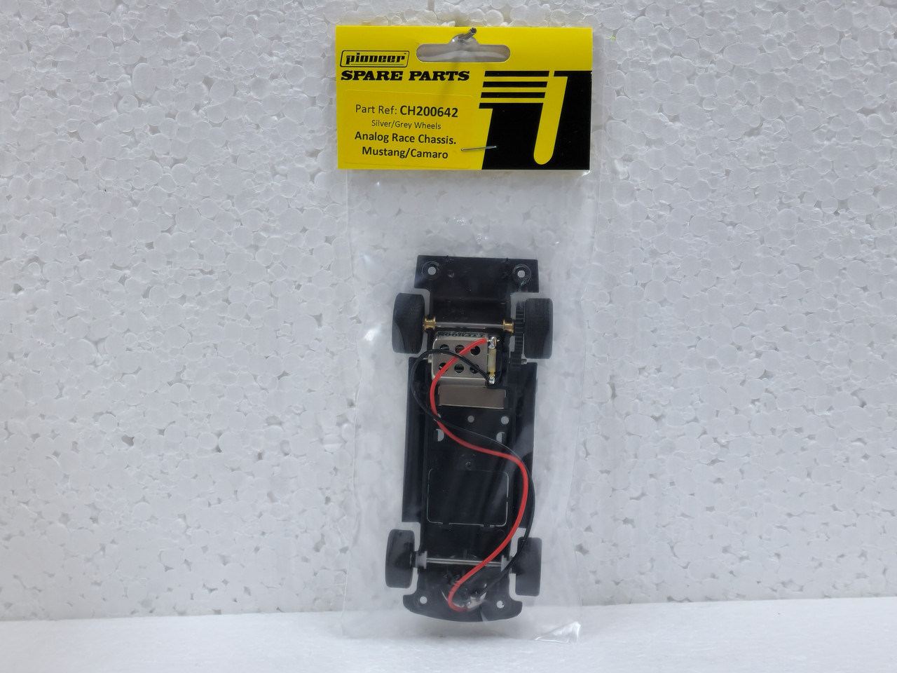 CH200642 Pioneer RTR Race Chassis Analog 1:32 Slot Car Part - Great ...