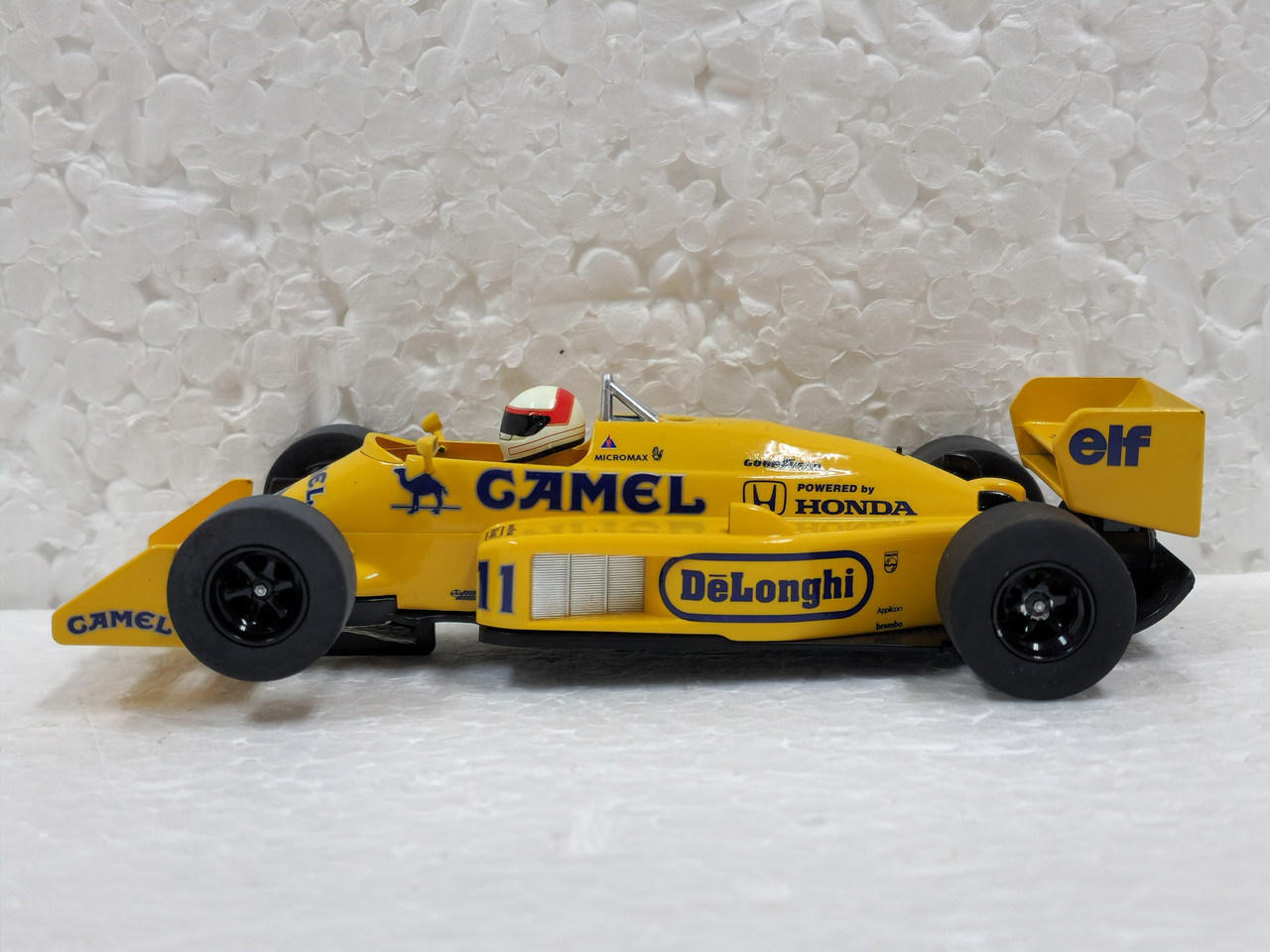 C4355 Scalextric Lotus 99T Monaco GP 1987 Camel Satoru Nakajima, #11 1: ...