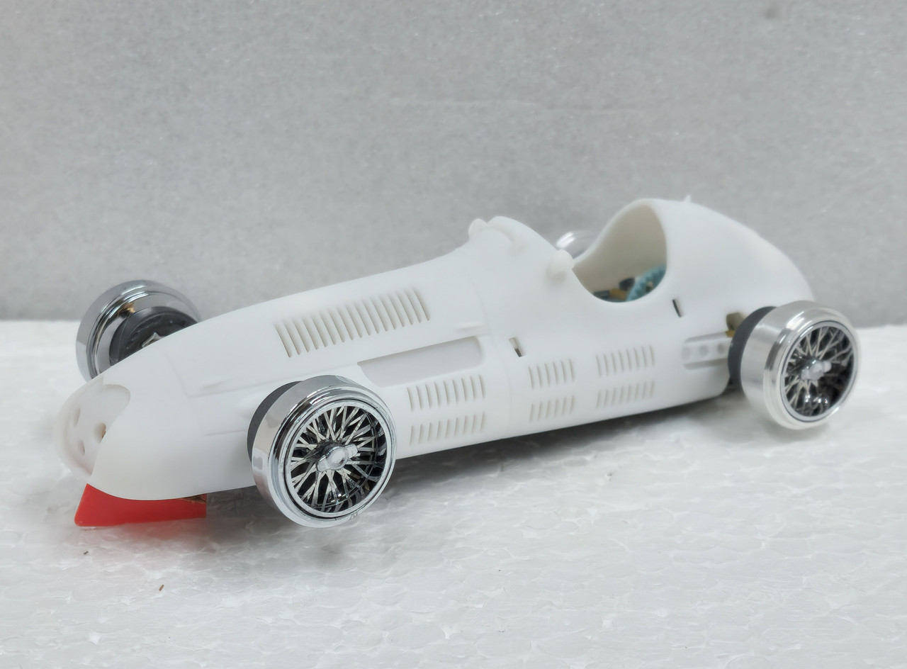 SC-7147 Scaleauto GP 124 Classic Maserati 4CLT Chassis D3 White Kit 1: ...