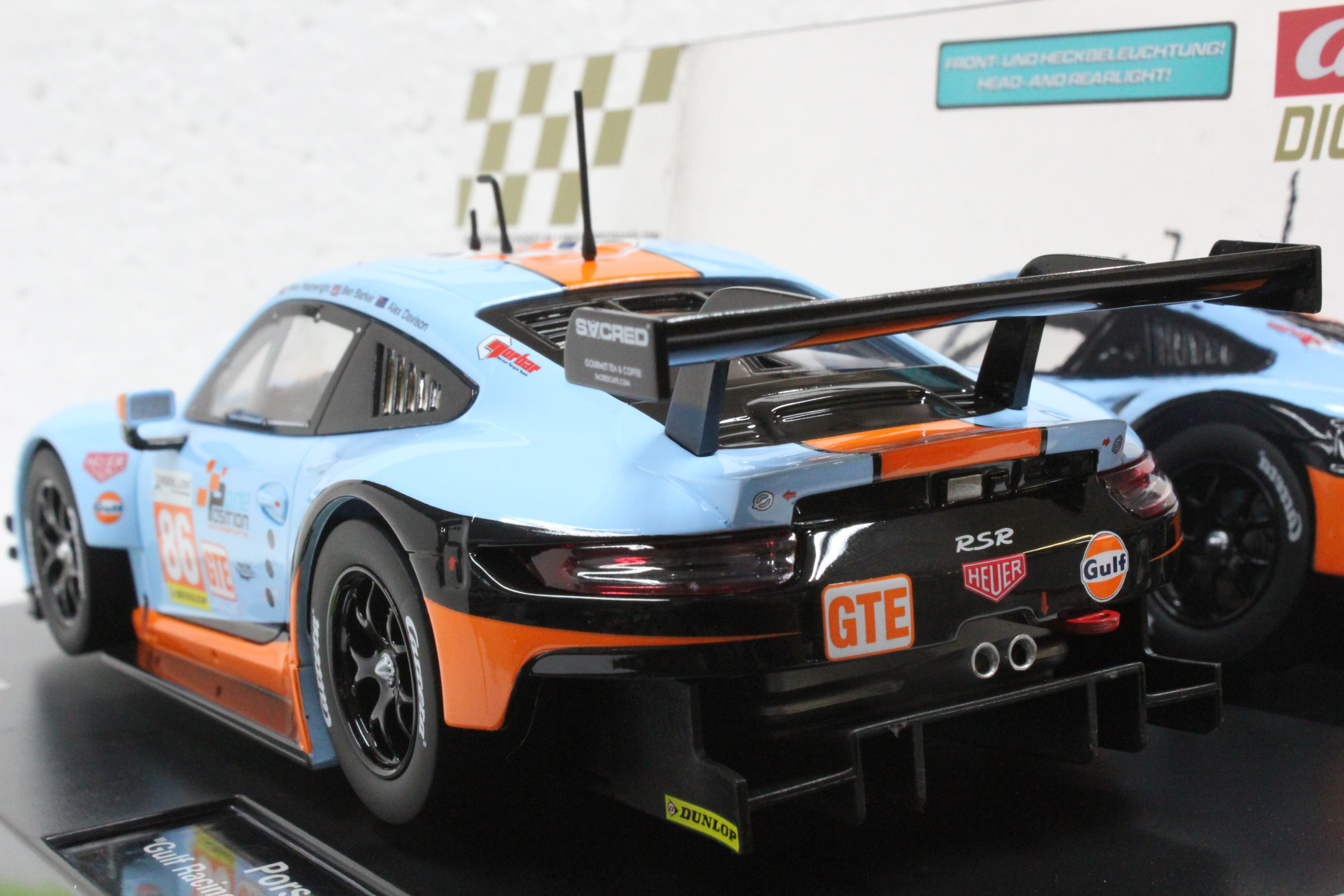 23931 Carrera Digital 124 Porsche 911 RSR Gulf, #86 1:24 Slot Car ...