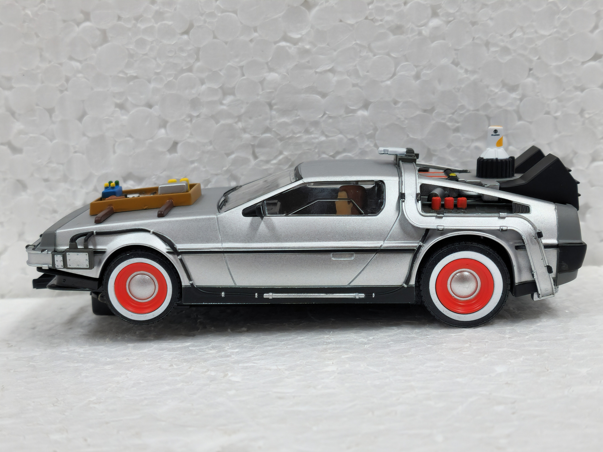 C4307 Scalextric DeLorean - Back to the Future III Time Machine 1:32 ...