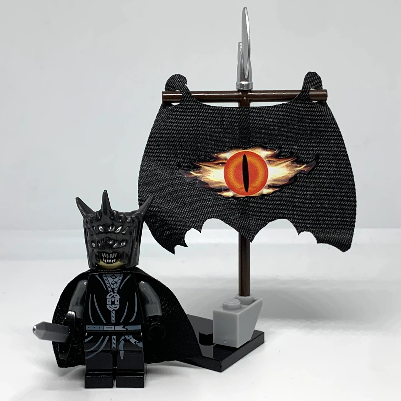 Lego Sauron Minifiguur Custom Sauron Minifigure From The Lord Of The