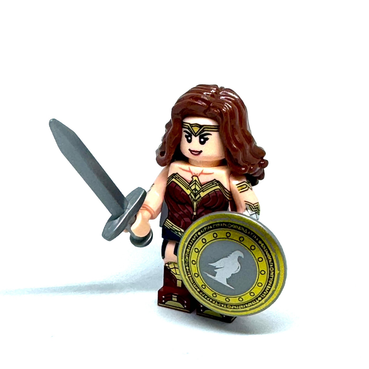 Wonder Woman Minifigure with Shield and Sword