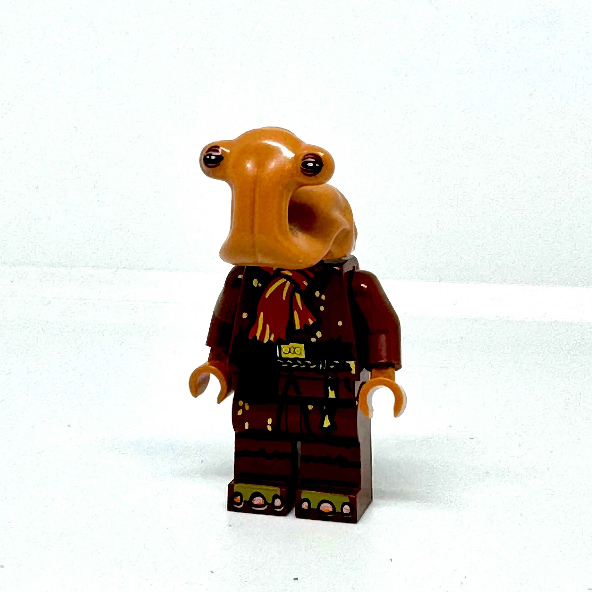 Mos Eisley Cantina Minifigures | Greedo, Trandoshan, Ithorian, Bith