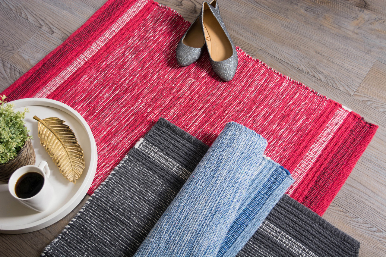 24" x 36" Red Variegated Reversible Rectangular Recycled Rag Rug ...