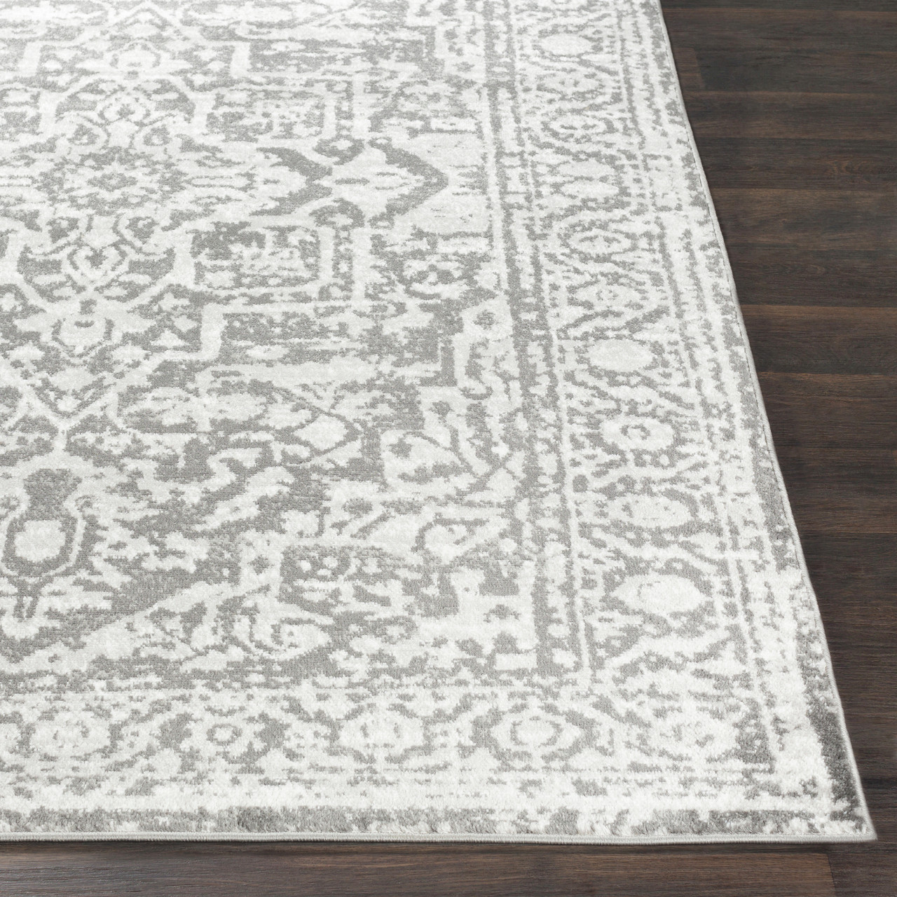 5'3" x 7'3" Mandala Pattern Gray Machine Woven Area Rug | Christmas Central