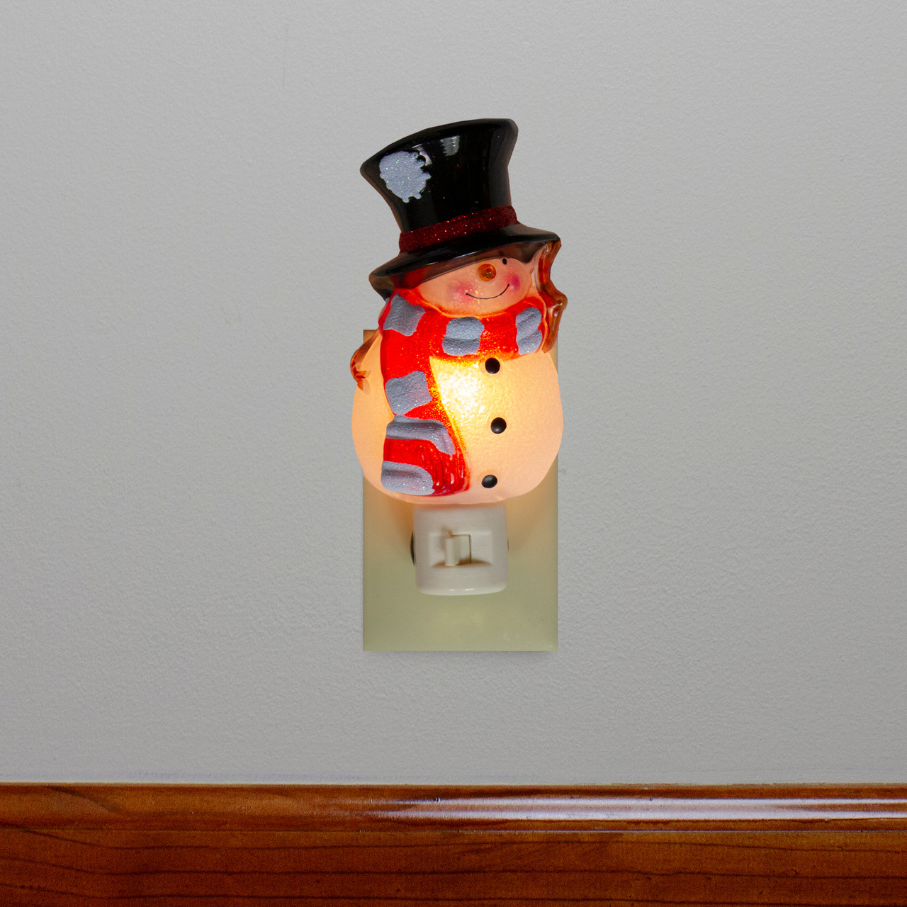6" Beaded Snowman with Top Hat Christmas Night Light | Christmas Central