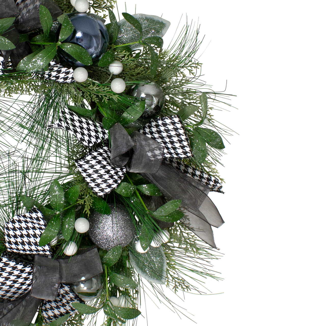 Houndstooth & White Berries Artificial Christmas Wreath - 24-Inch ...