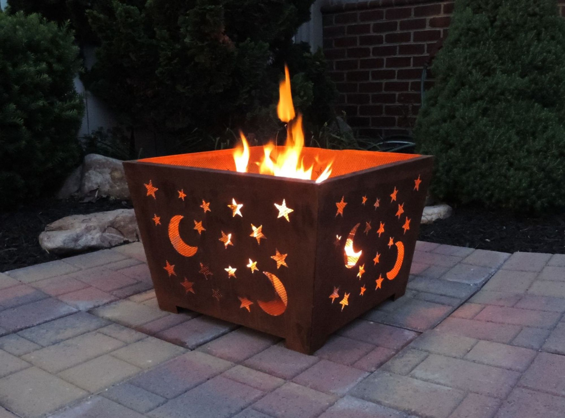 24" Brown Rustic Finish Star & Moon Square Outdoor Fire Basket ...