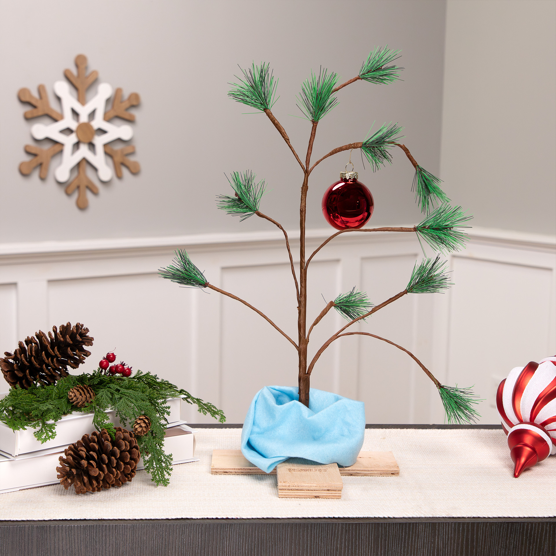 Peanuts The Original Charlie Brown Christmas Tree - 24" - Unlit ...