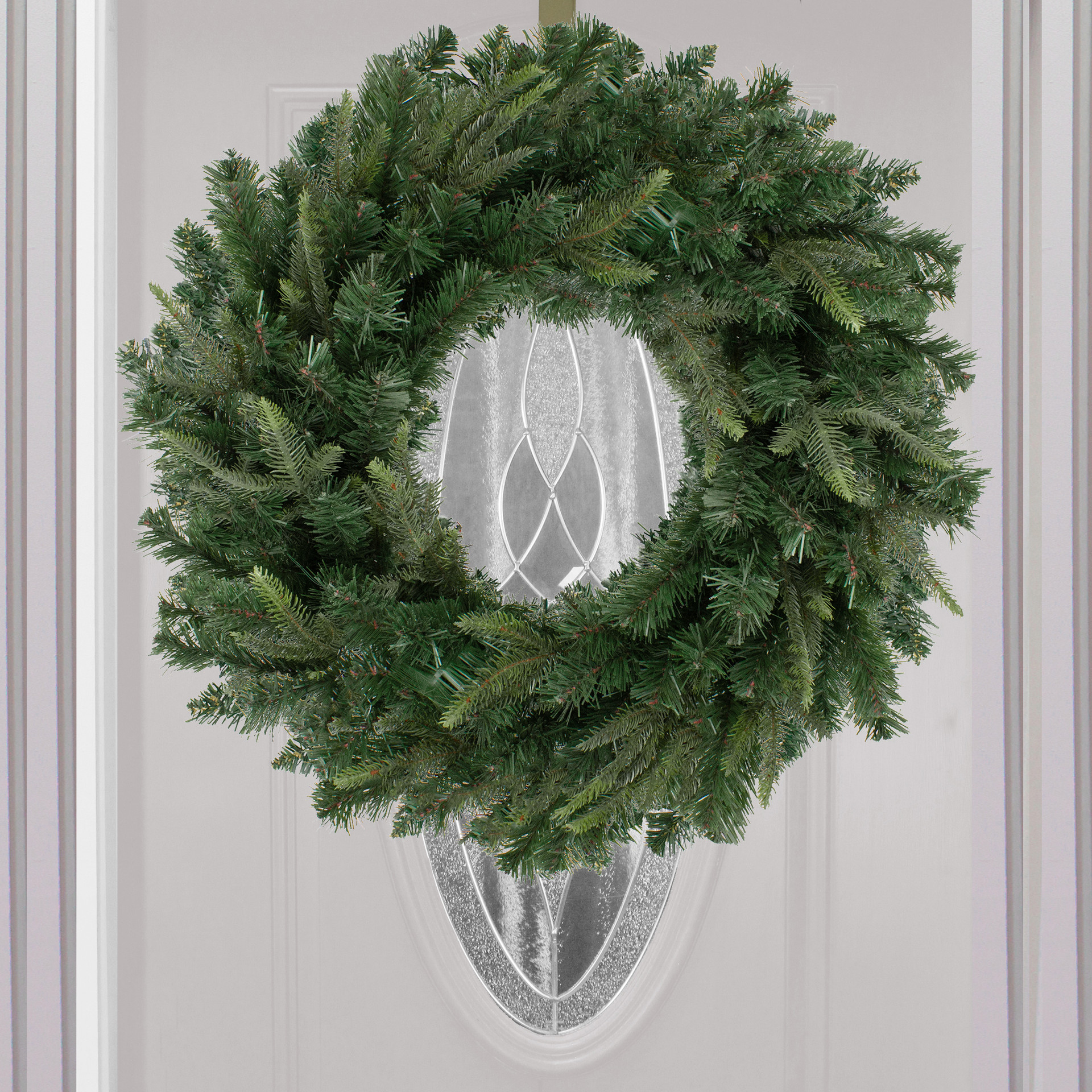 Roosevelt Fir Artificial Christmas Wreath - 36-Inch, Unlit | Christmas ...