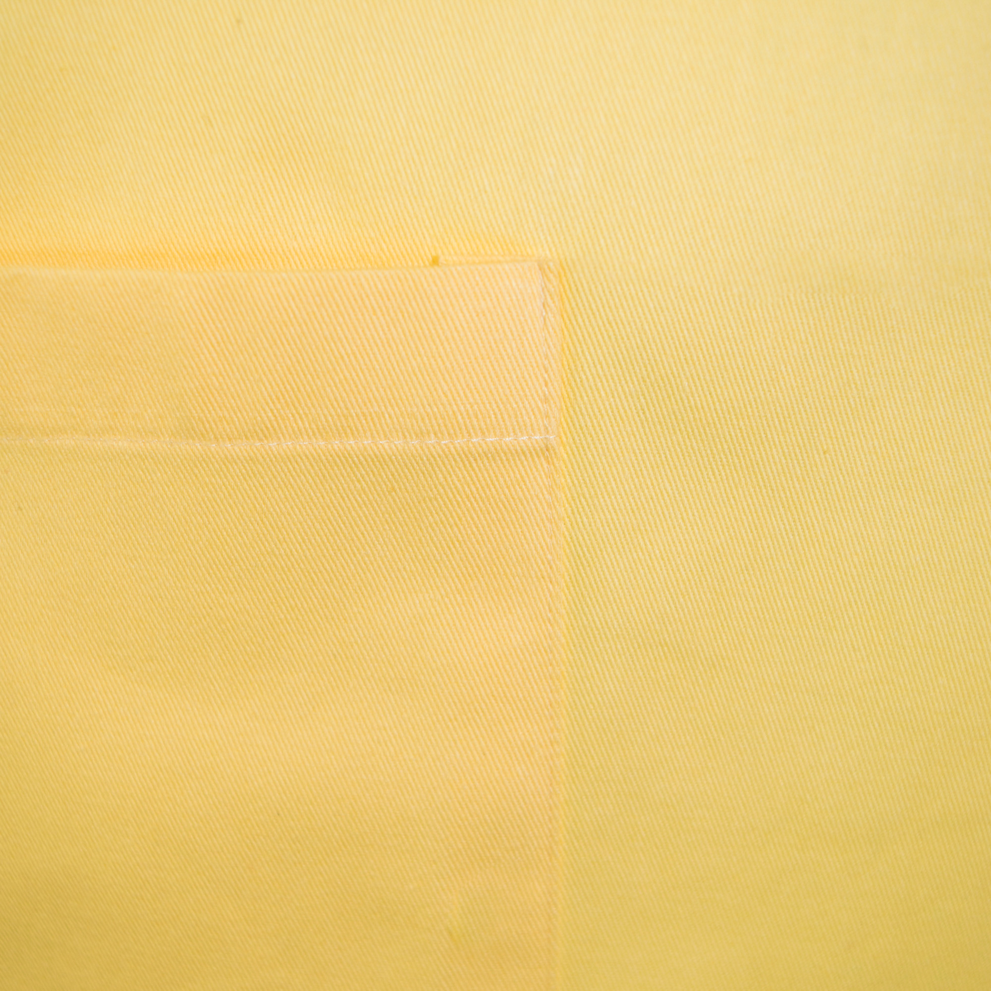 32' x 28' Yellow Colored Adjustable Chefs Apron with Pockets ...