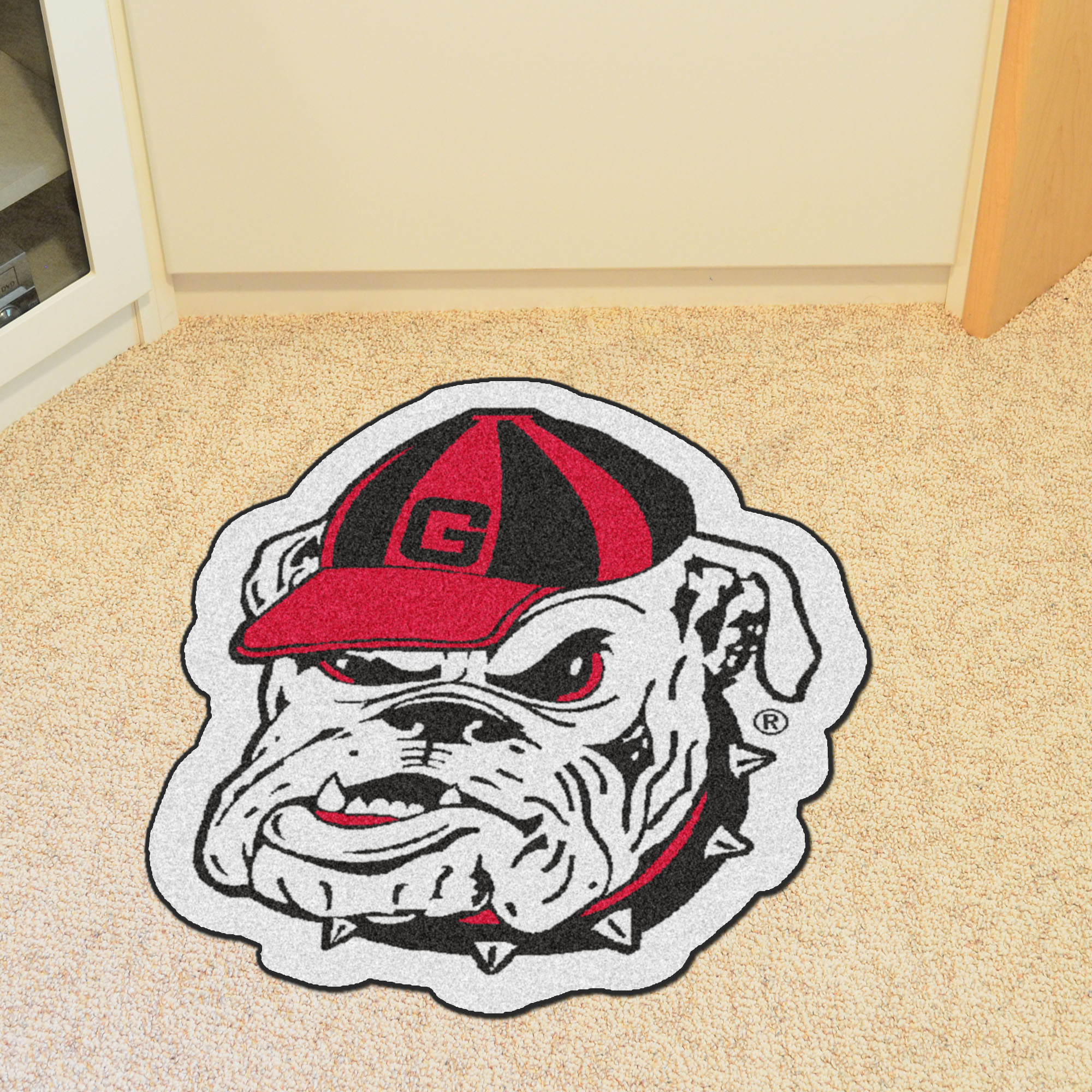 30.5" x 37" White & Red NCAA University of Georgia Bulldogs Mascot Logo ...
