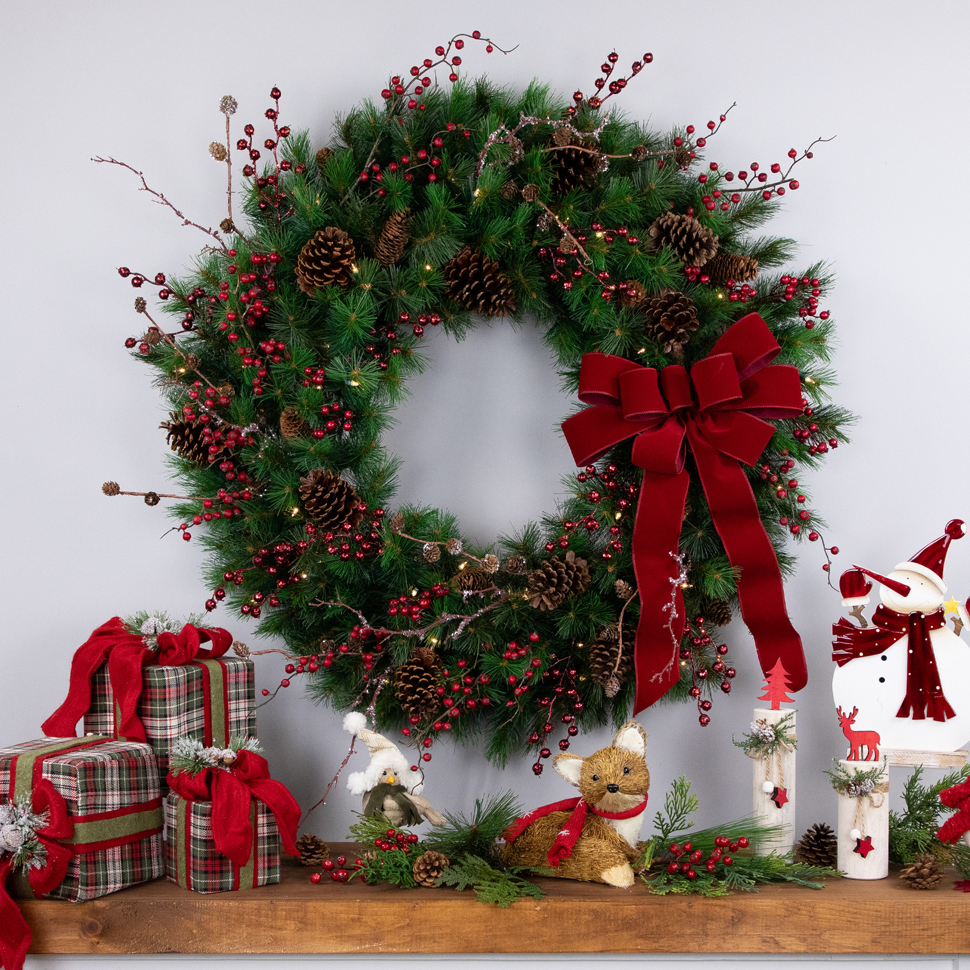 Pre-Lit Royal Oregon Pine Artificial Christmas Wreath - 48" - Clear ...