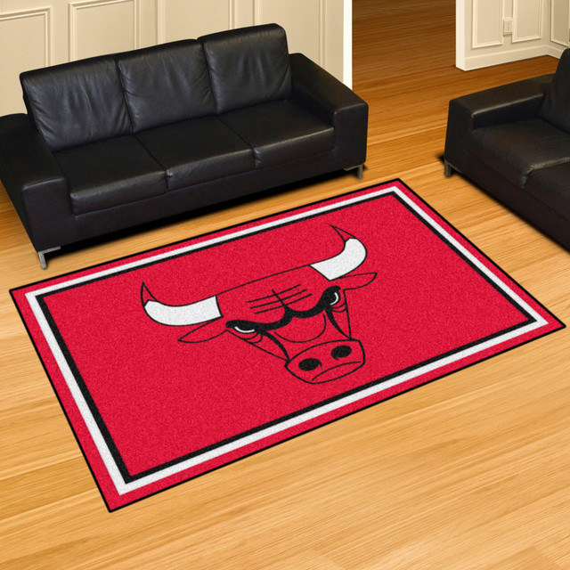 4.9' x 7.3' Red & White NBA Chicago Bulls Rectangular Plush Area Rug ...