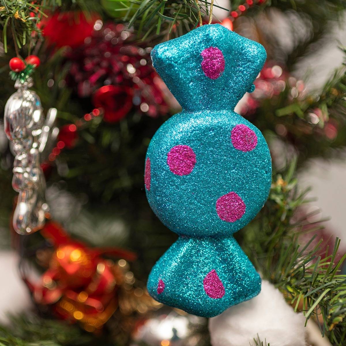 Crafting a Christmas Candy Wonderland: Decorations for a Sweet ...