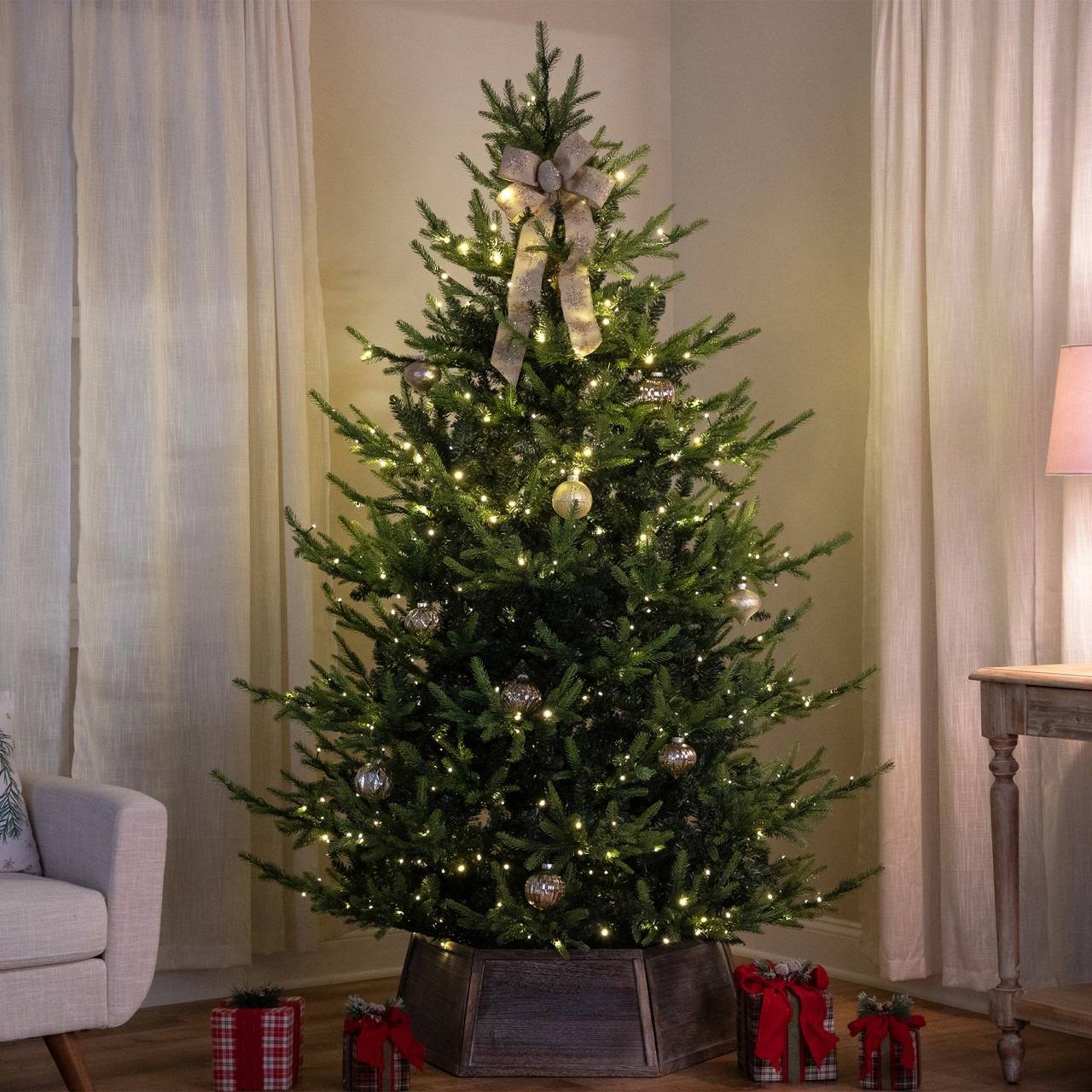 Real Touch Elite Christmas Trees Tops for Quality and Features ...