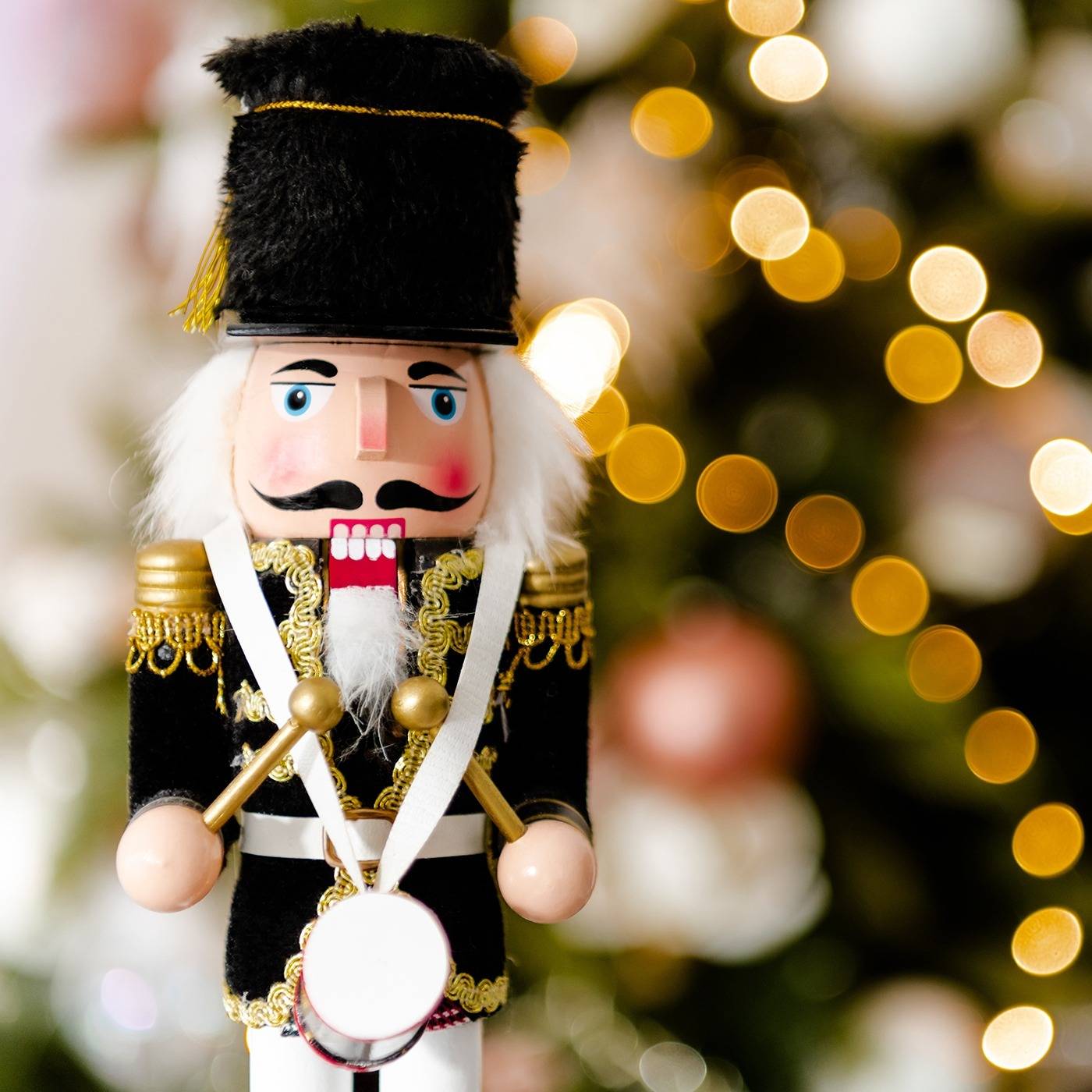 From Folk Art to Christmas Collectible: Discover the Enchanting World ...