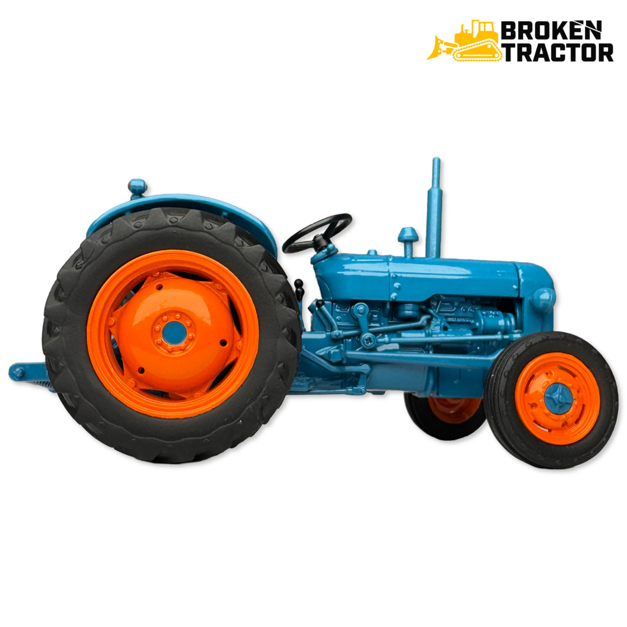 Fordson Dexta Tractor | Broken Tractor