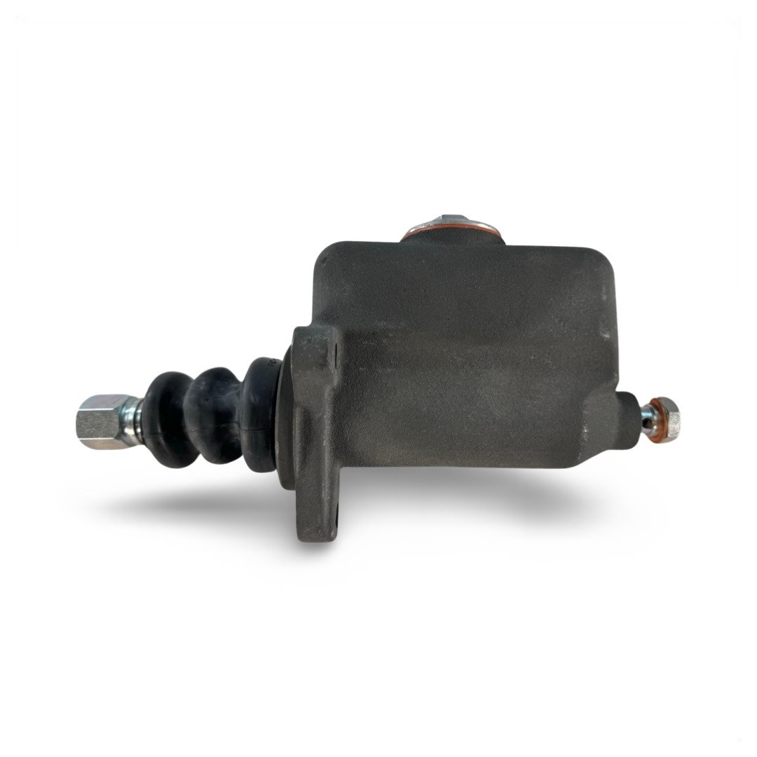Case Wheel Loader Brake Master Cylinder (3 Bolt Mount) | Bro