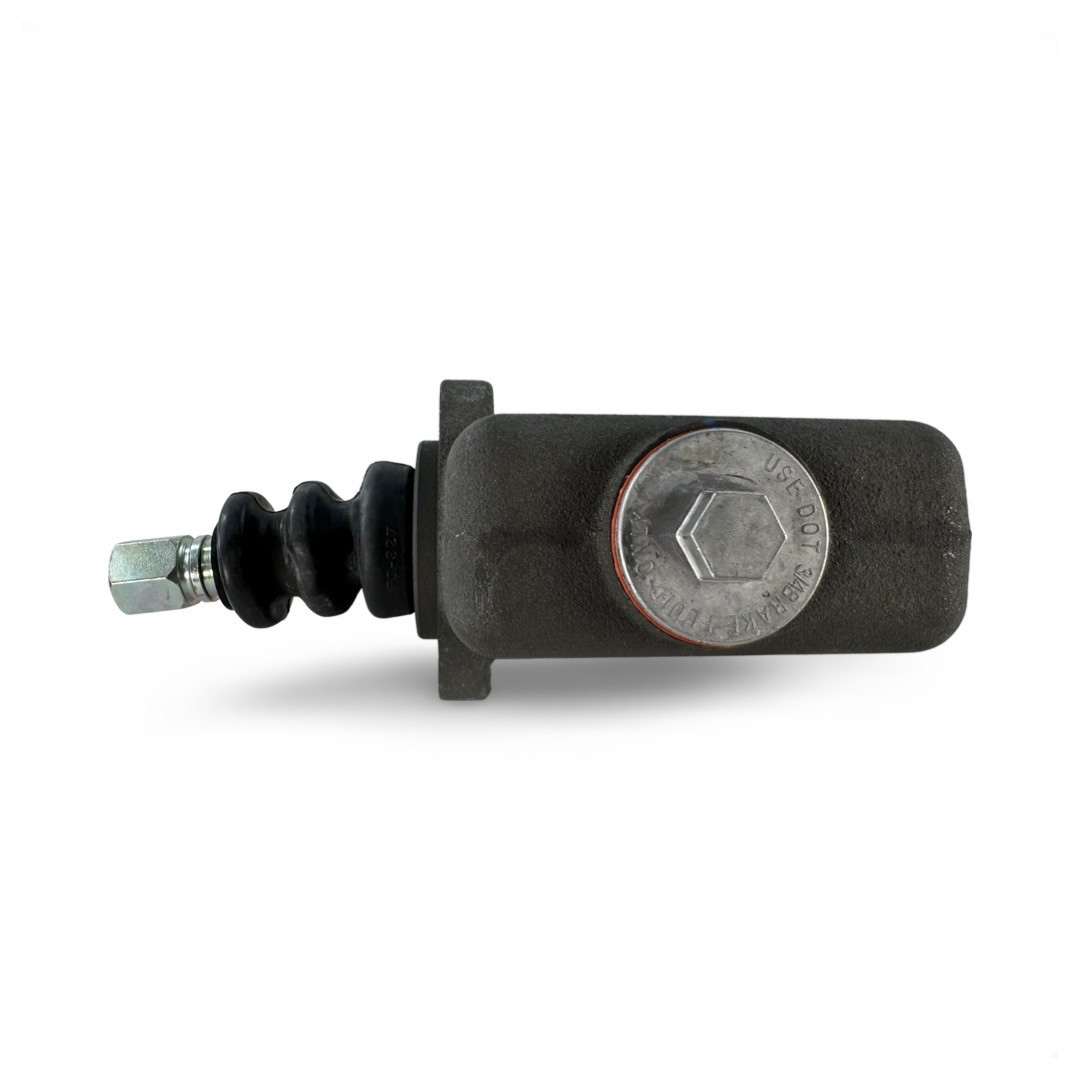 Case Wheel Loader Brake Master Cylinder (3 Bolt Mount) | Bro
