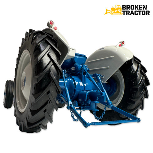 Fordson Super Dexta 2000 Tractor | Broken Tractor