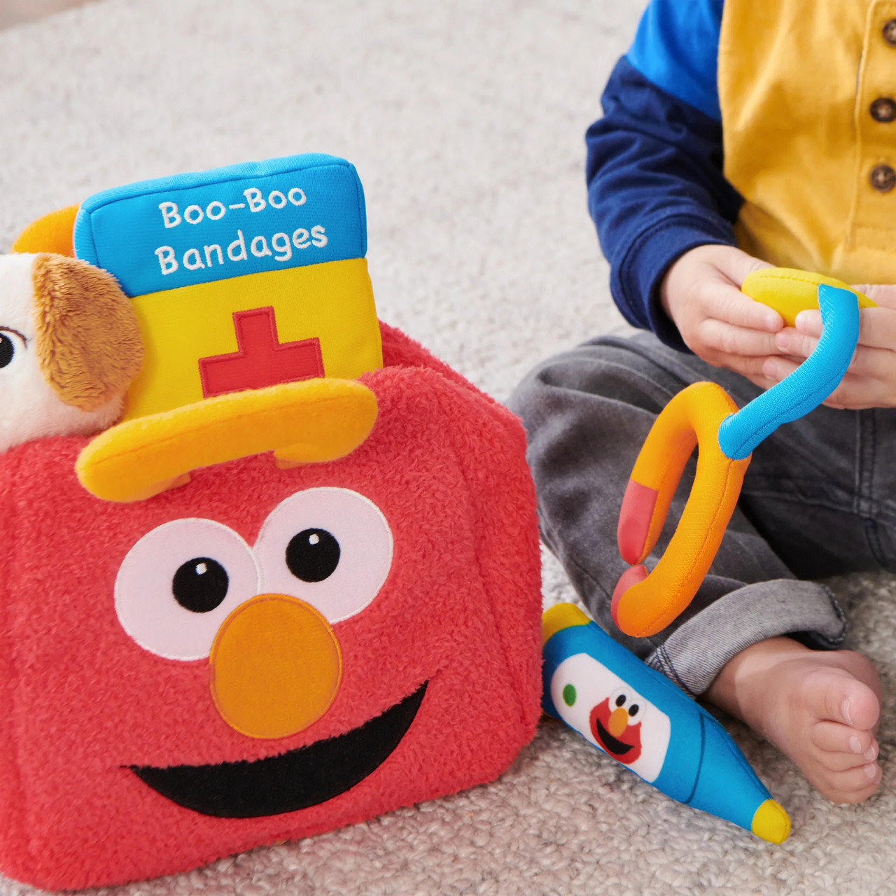 GUND Sesame Street Elmo and Puppy Tango Plush Doctor's Toy Kit, Playset ...