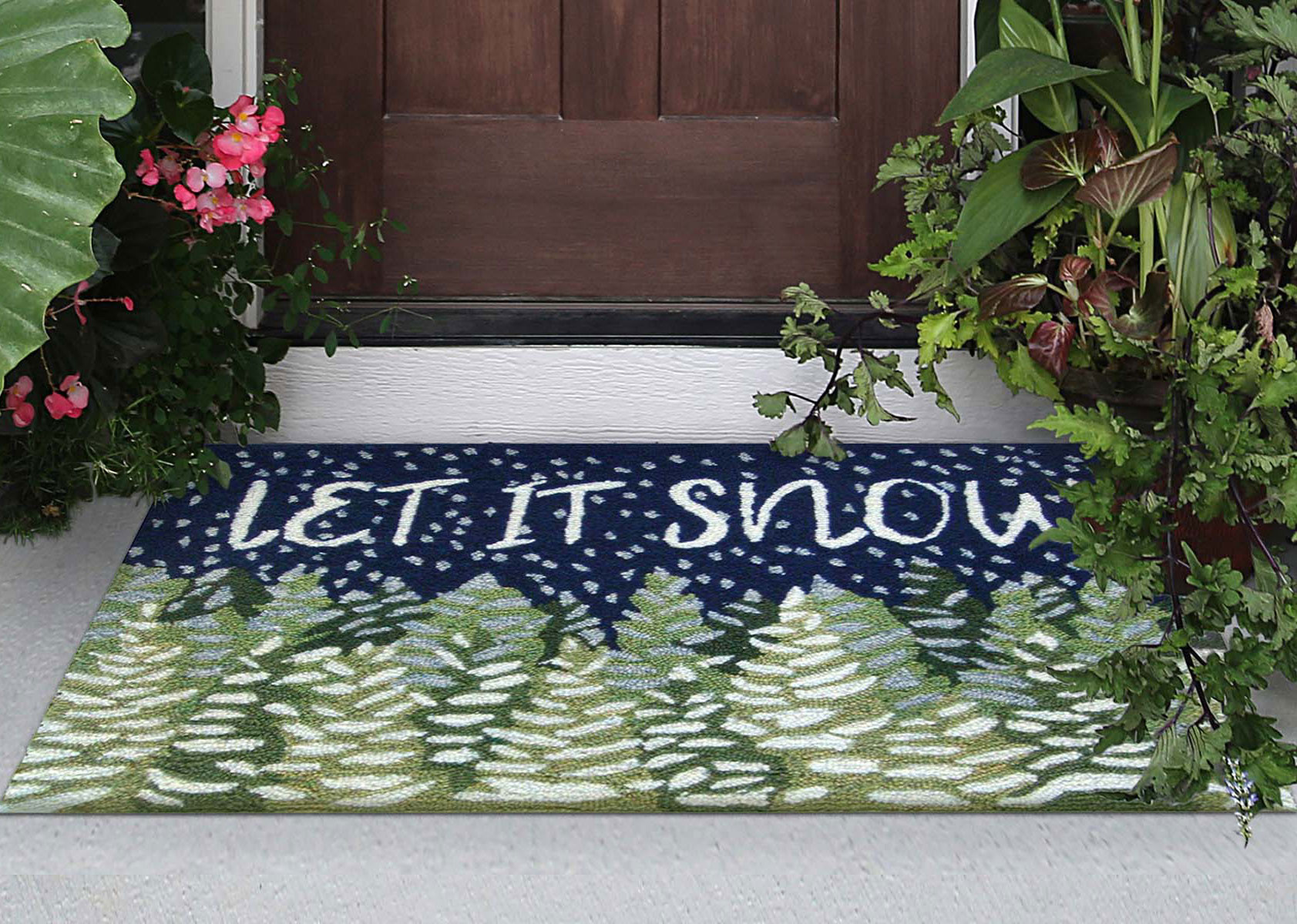 Christmas Rugs | Black Forest Decor