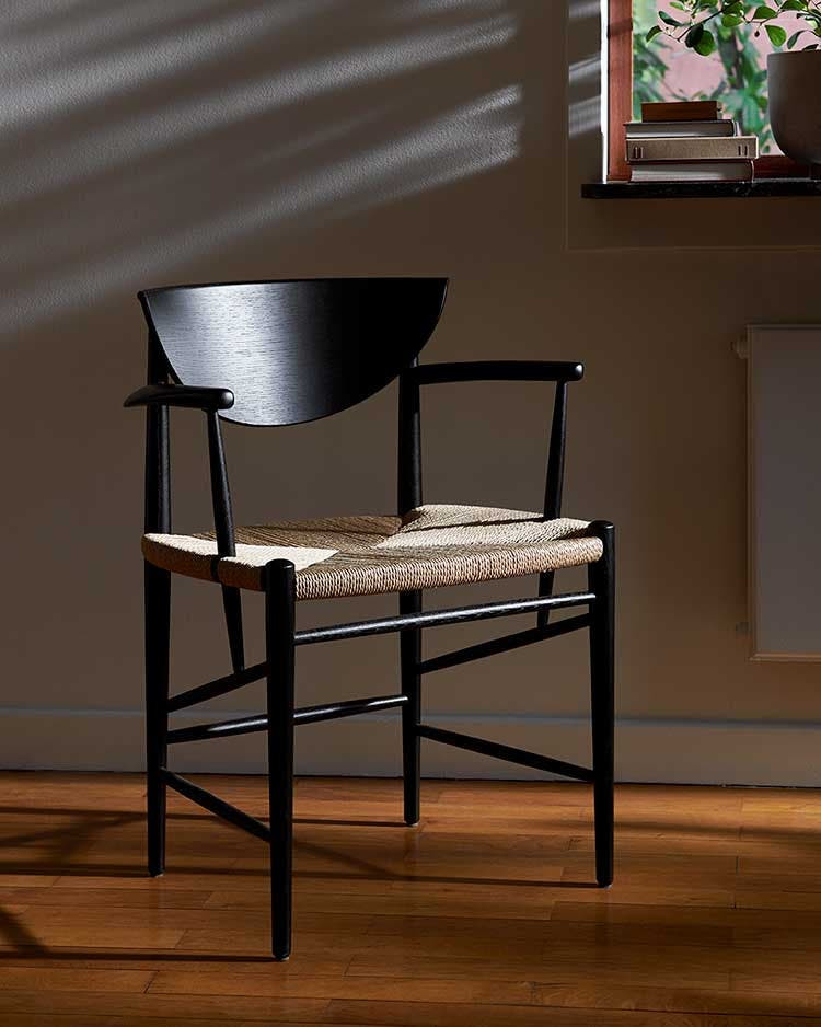 HM4 Drawn Armchair by &Tradition | Timeless Scandinavian Design 1956