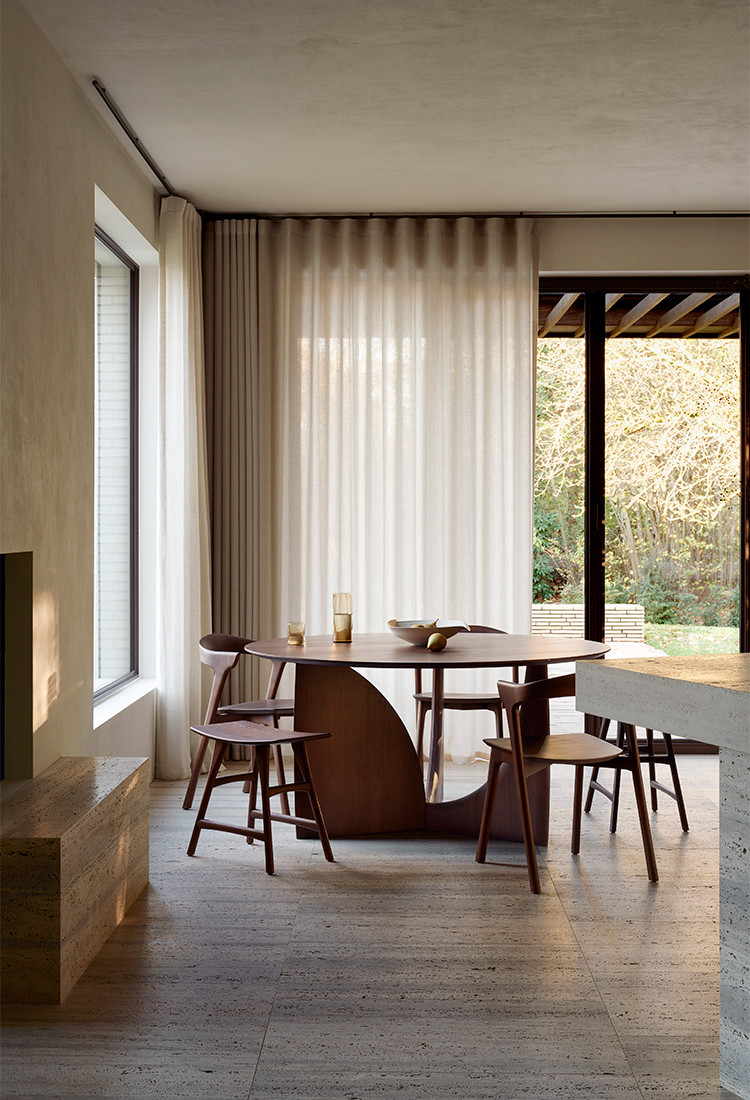 Geometric Round Dining Table by Ethnicraft | Stylish & Practical Dining ...