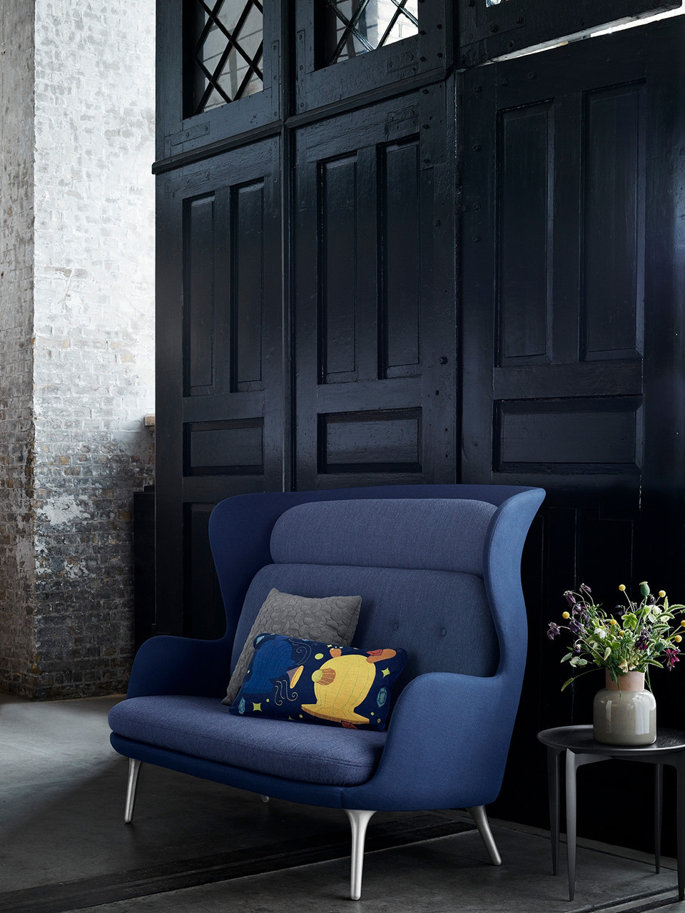 Shop the Elegant Ro™ Sofa by Jaime Hayon | Fritz Hansen