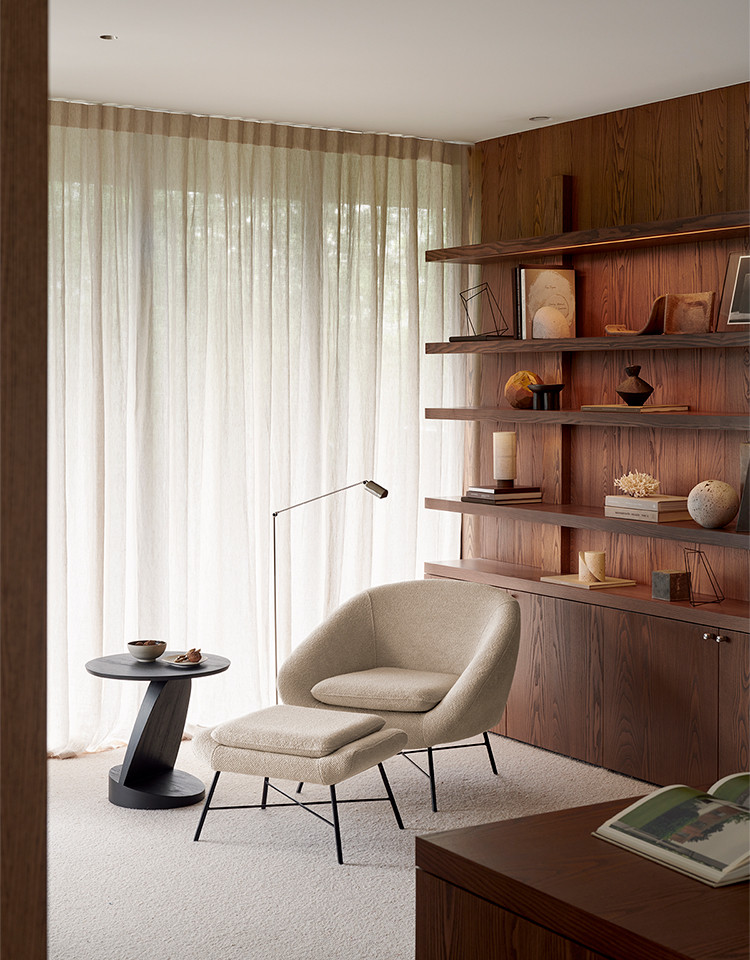 Barrow Lounge Chair by Ethnicraft - Vintage 1950s Style with Modern Comfort
