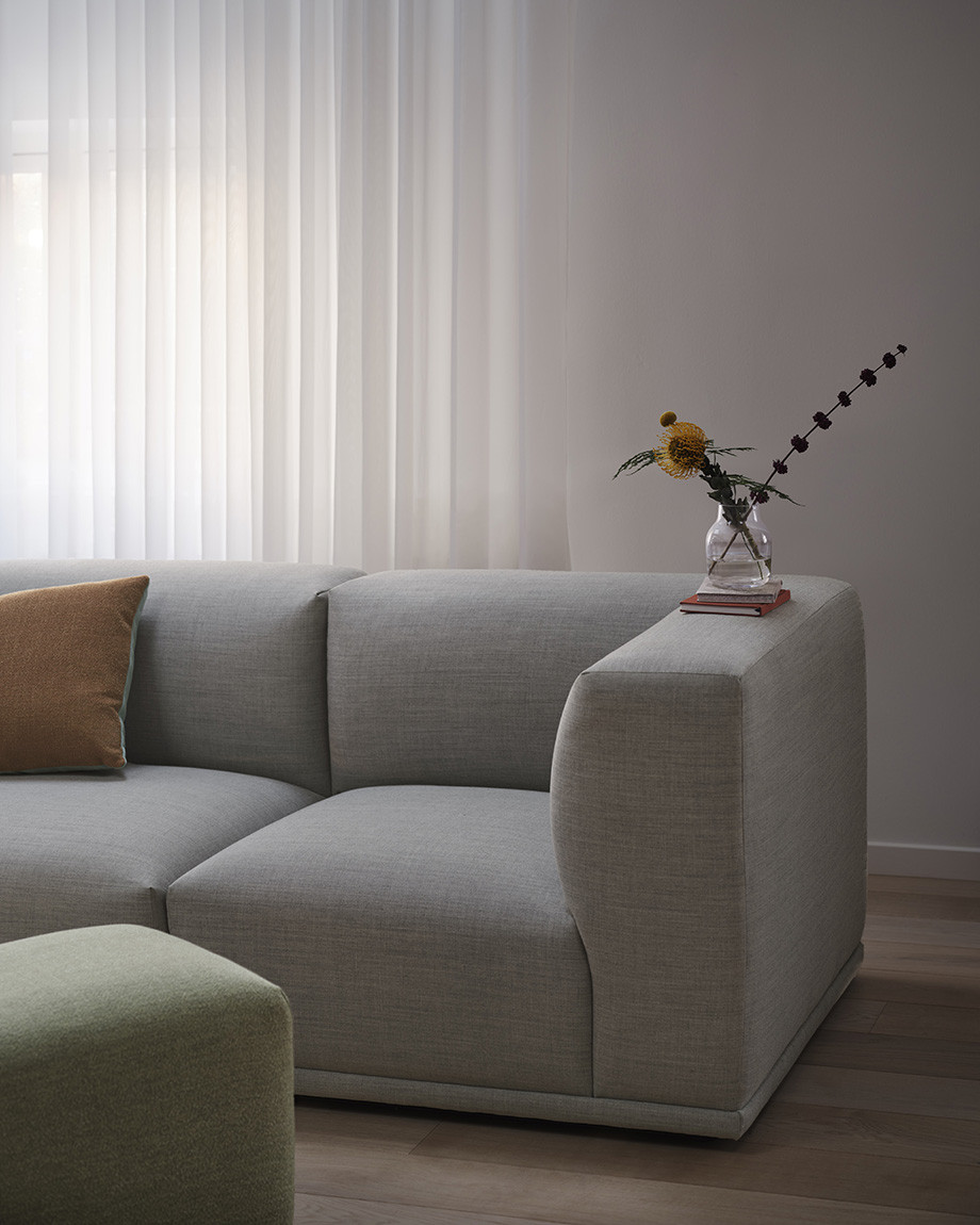 Connect Soft Modular Sofa - Stylish & Versatile Seating by Muuto