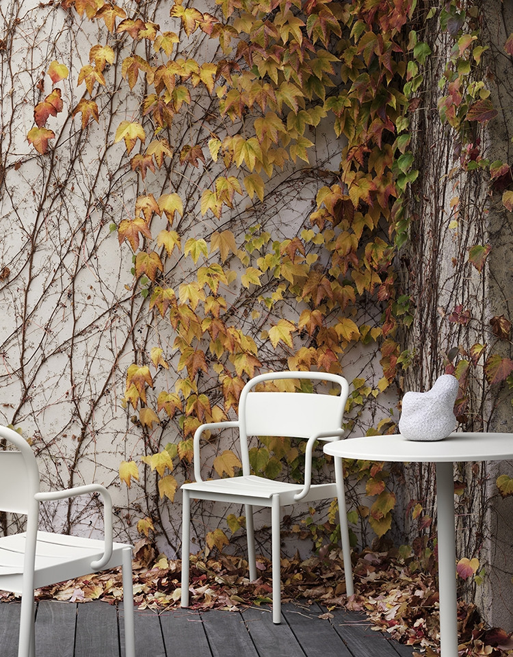Linear Steel Round Cafe Table by Muuto | Weather-Resistant & Timeless ...