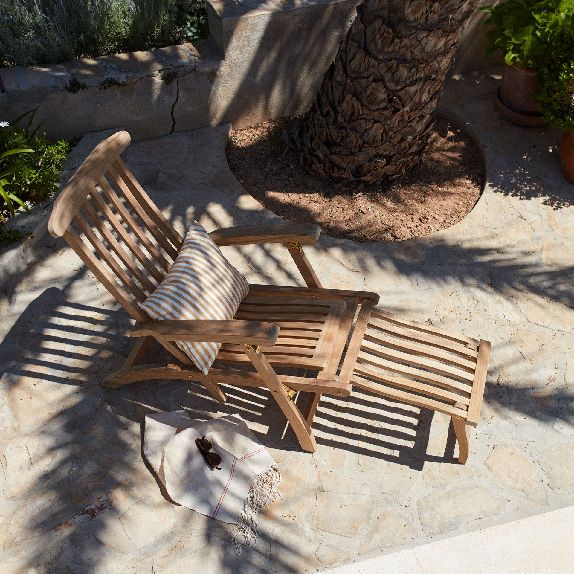 Luxurious Hans J. Wegner Deck Chair | Made to Order by PP Møbler