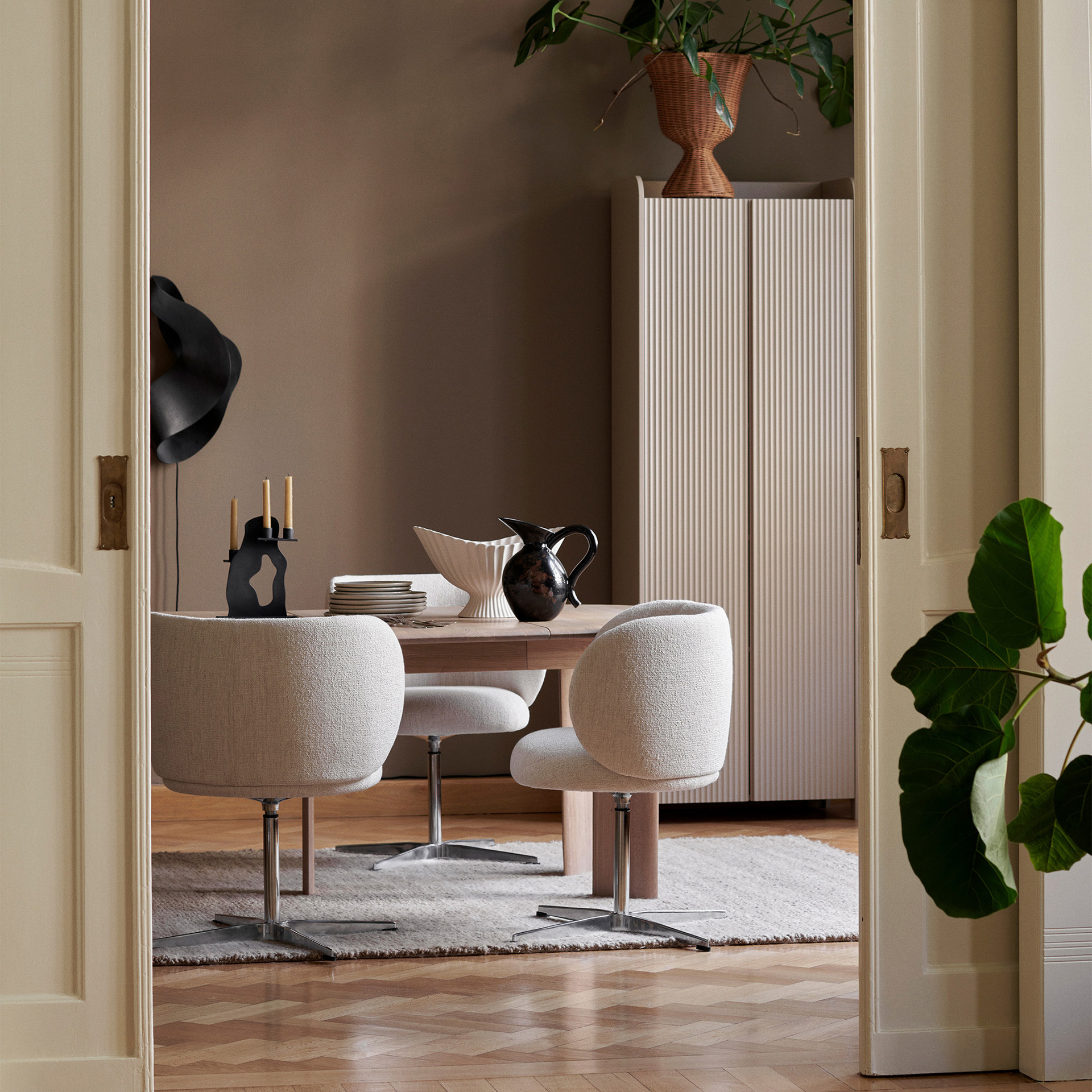 Rico Swivel Chair - Lekker Home