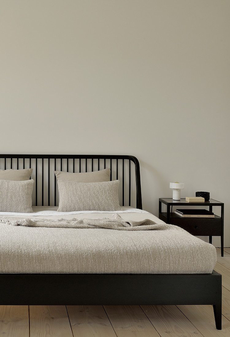 Spindle Bed - Lekker Home