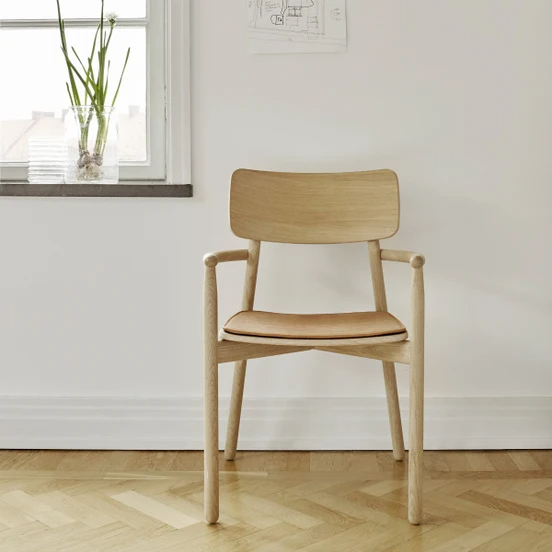 Hven Armchair by Fritz Hansen |Lekker Home Boston