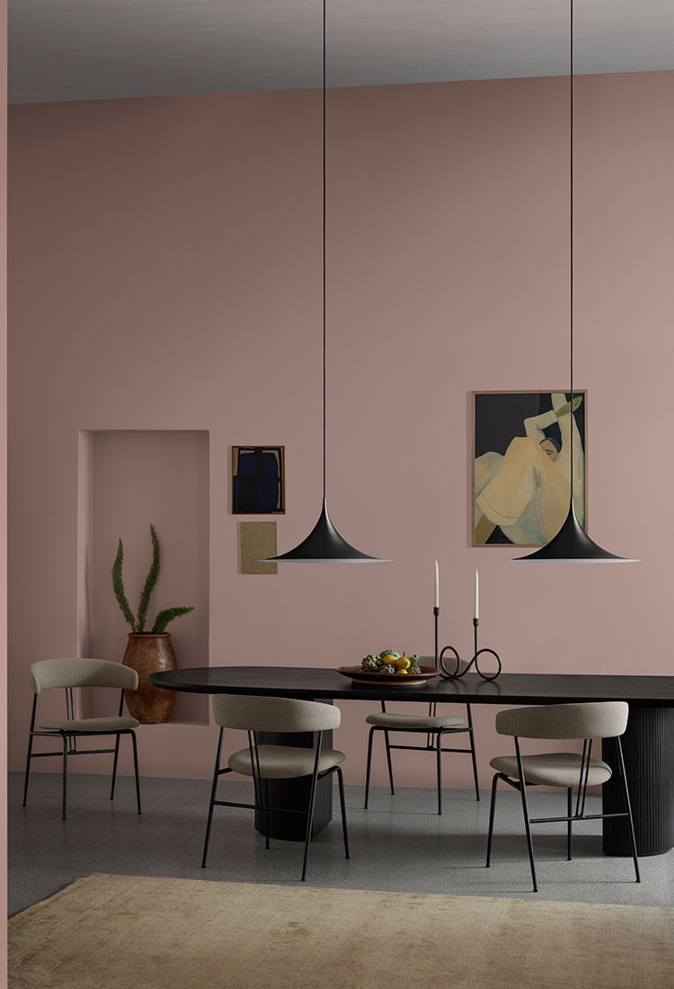 Moon Dining Table by Gubi | Elegant Elliptical Design & Organic Aesthetics