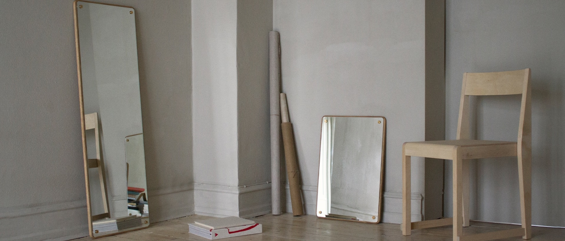 Elegant Rectangular Mirror by Frama | Solid Oak Back & Modern Design