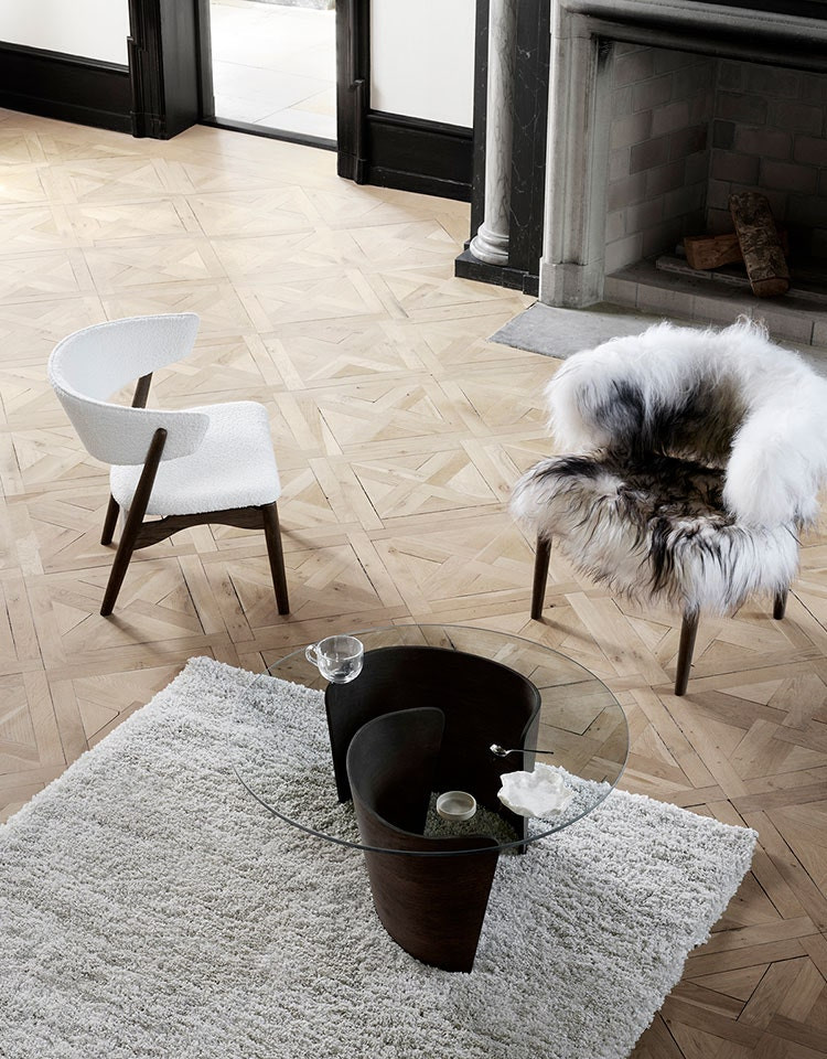 No. 7 Lounge Table by Sibast | Stylish Oak Veneer Table with Glass Top