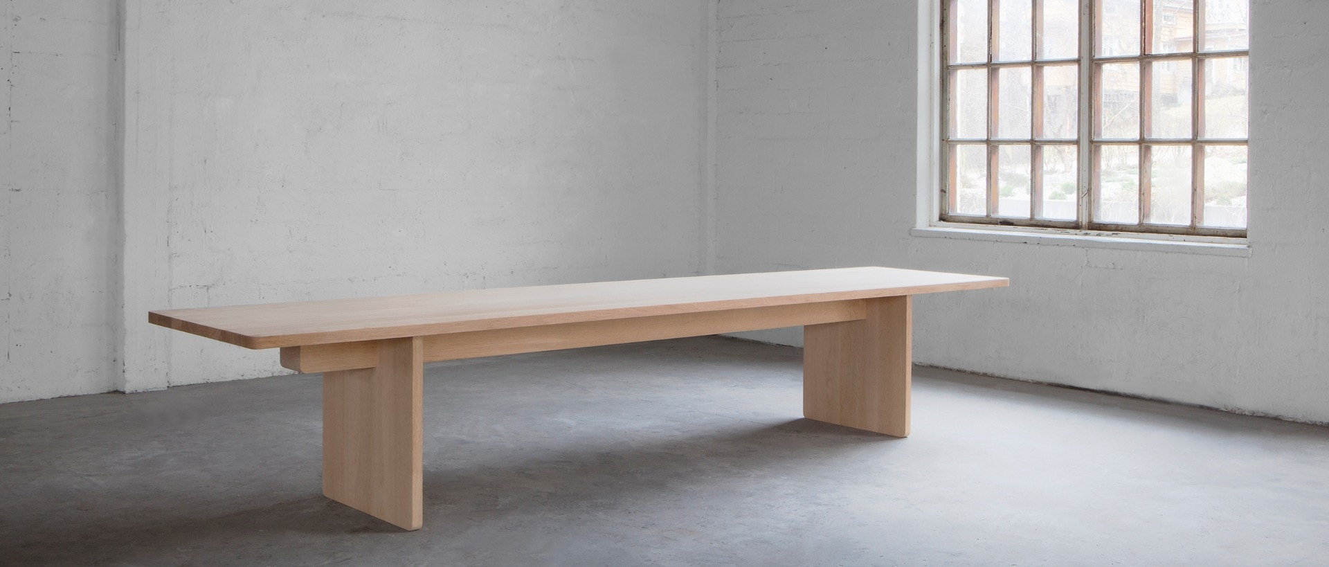 EDI Table - Lekker Home