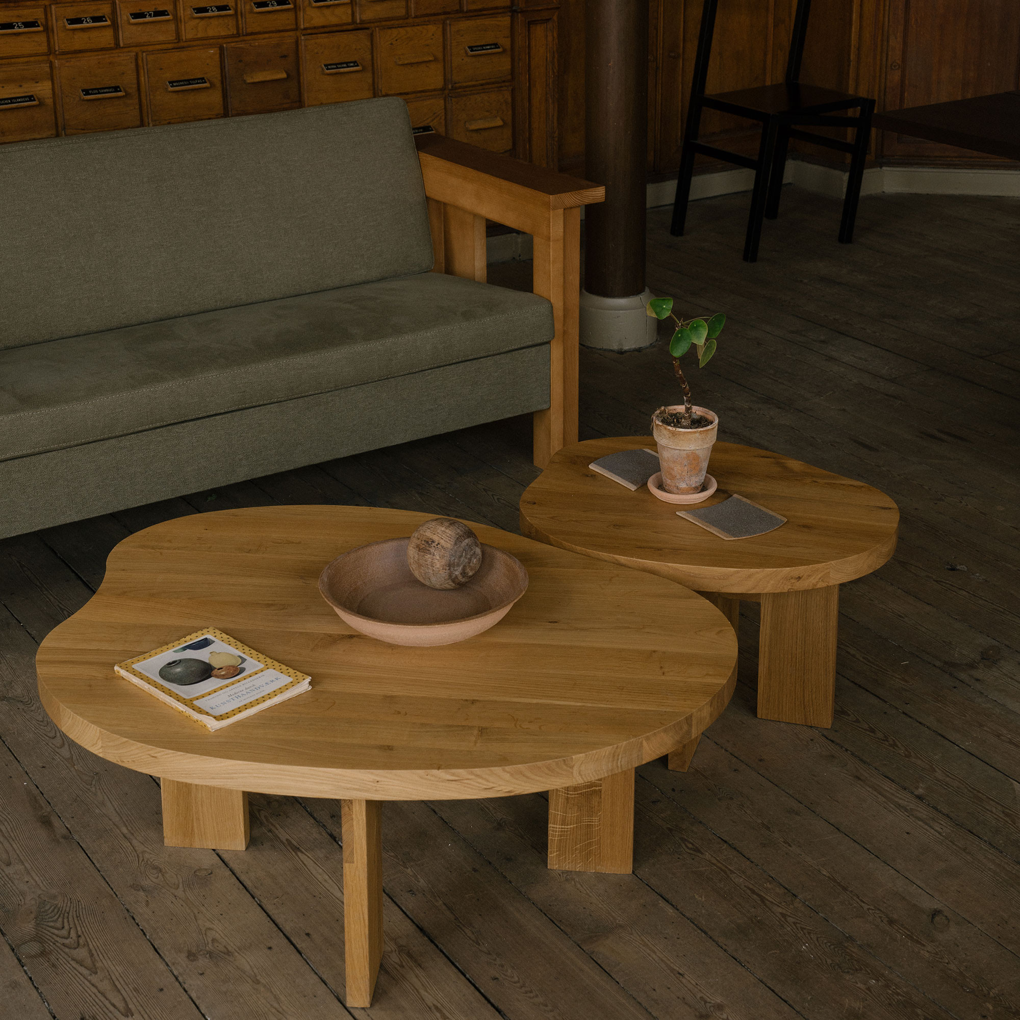 Farmhouse Pond Dining Table | Unique Solid Oak Design for Your Home