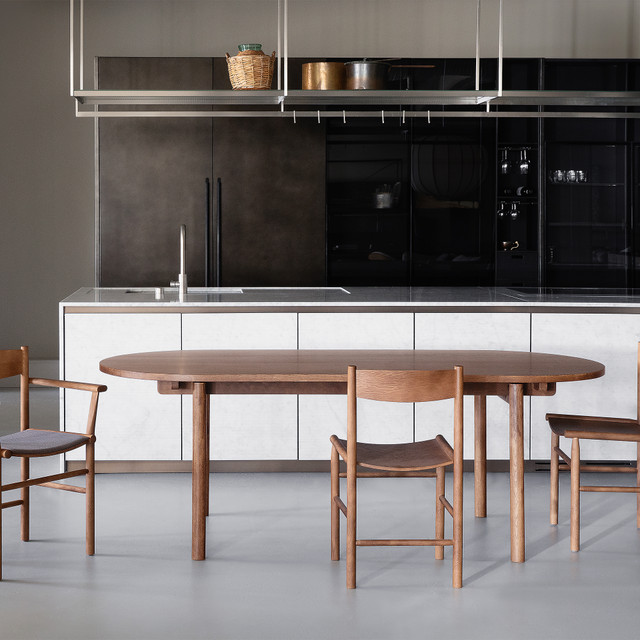 Shop Soft Oval Side Table | Stylish & Functional | Muuto