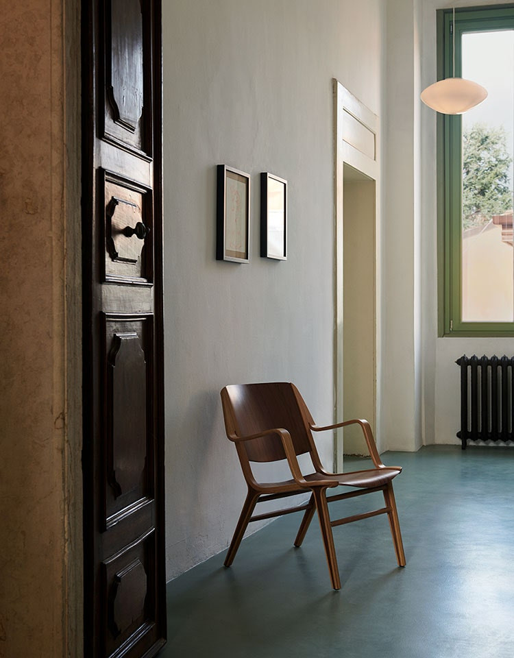 HM11 AX Lounge Chair by &Tradition | Elegant Danish Design & Comfort