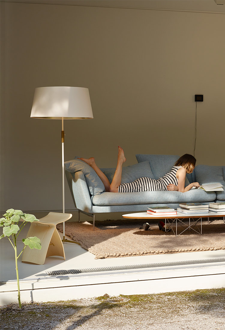 Butterfly Stool by Vitra - Elegant Molded Plywood Design by Sori Yanagi